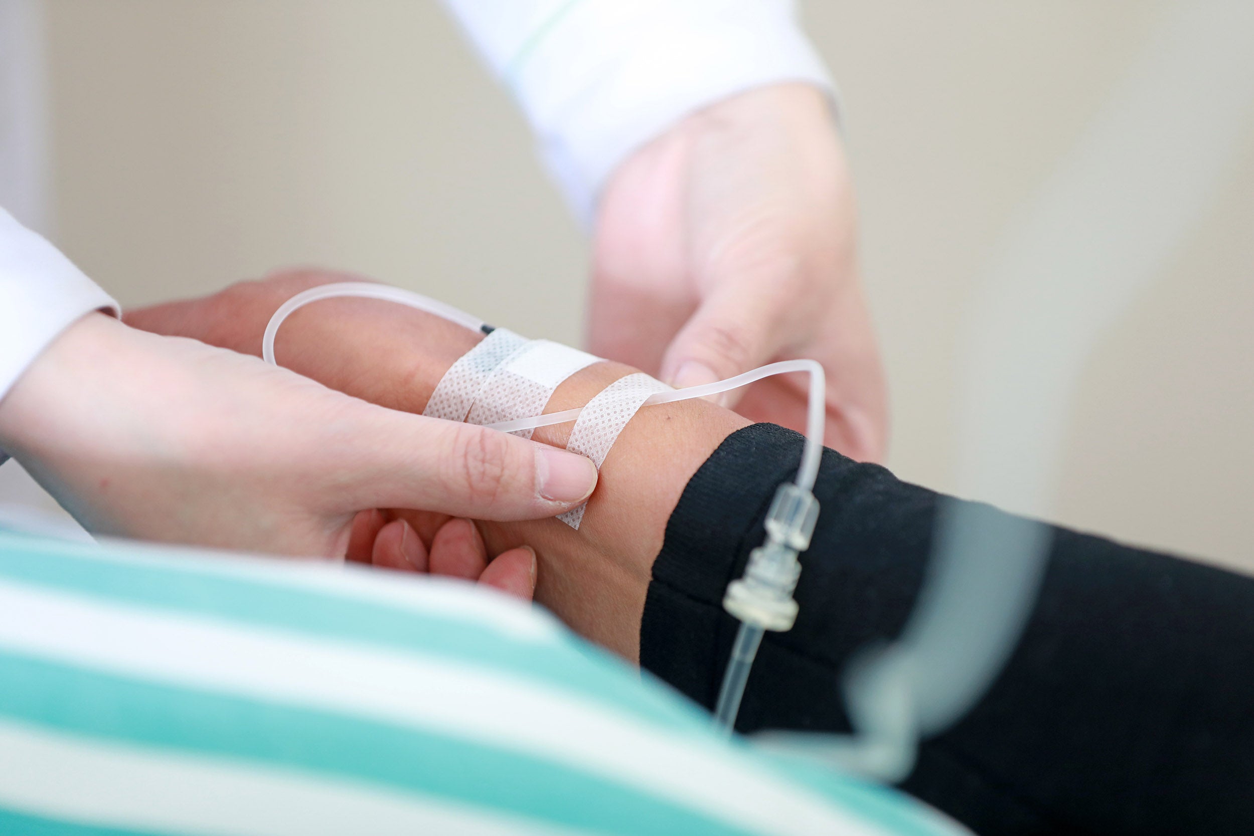 Fixation Tape & Zinc Oxide Tape – Medisave UK