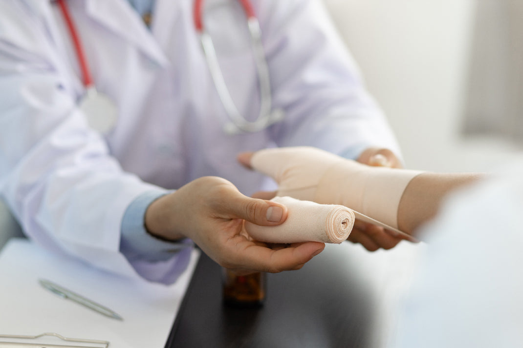 First Aid Dressings – Medisave UK