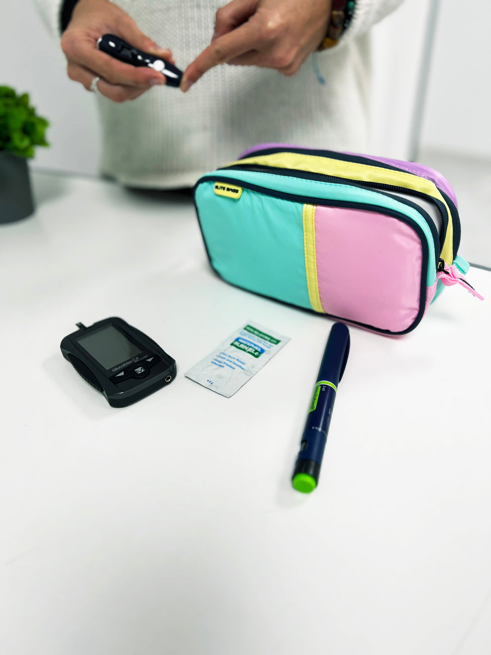 Elite Bags isothermal Diabetes Bag- Pink – Medisave UK