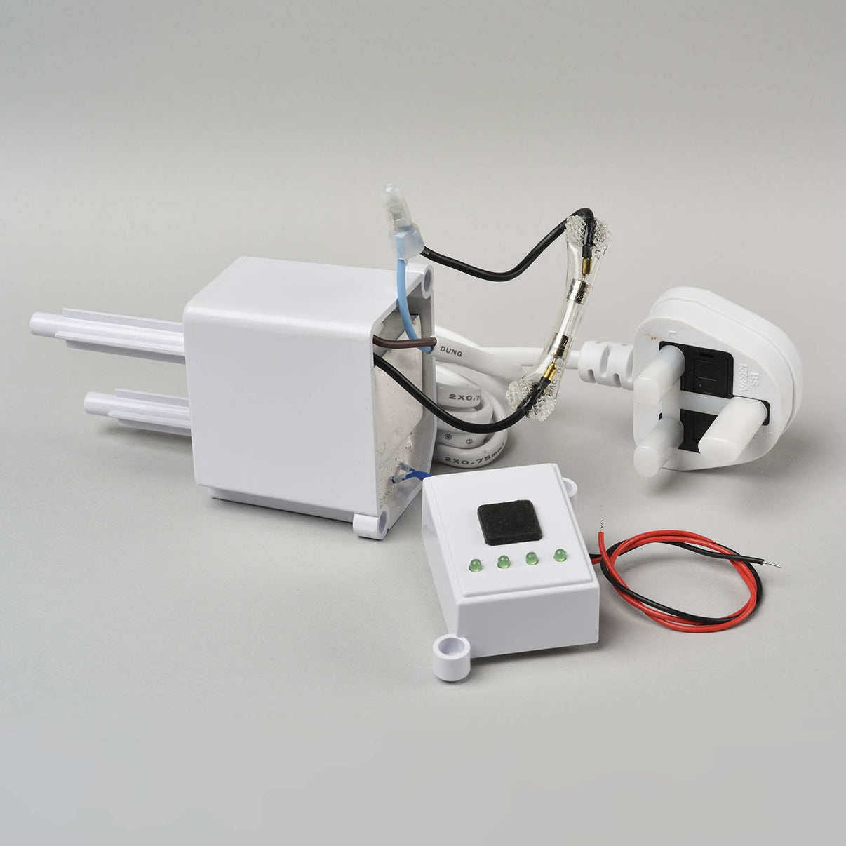 Electronic System for the Guardian Projet 101 – Medisave UK